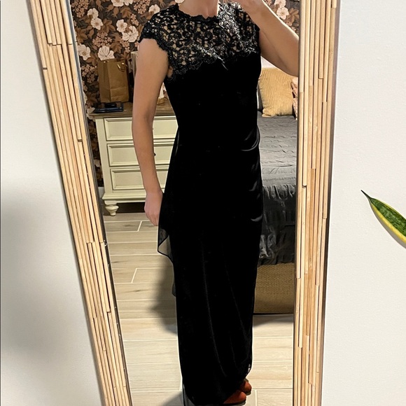Alex Evenings | Dresses | Alex Evenings Black Detailed Lace Maxi Formal ...